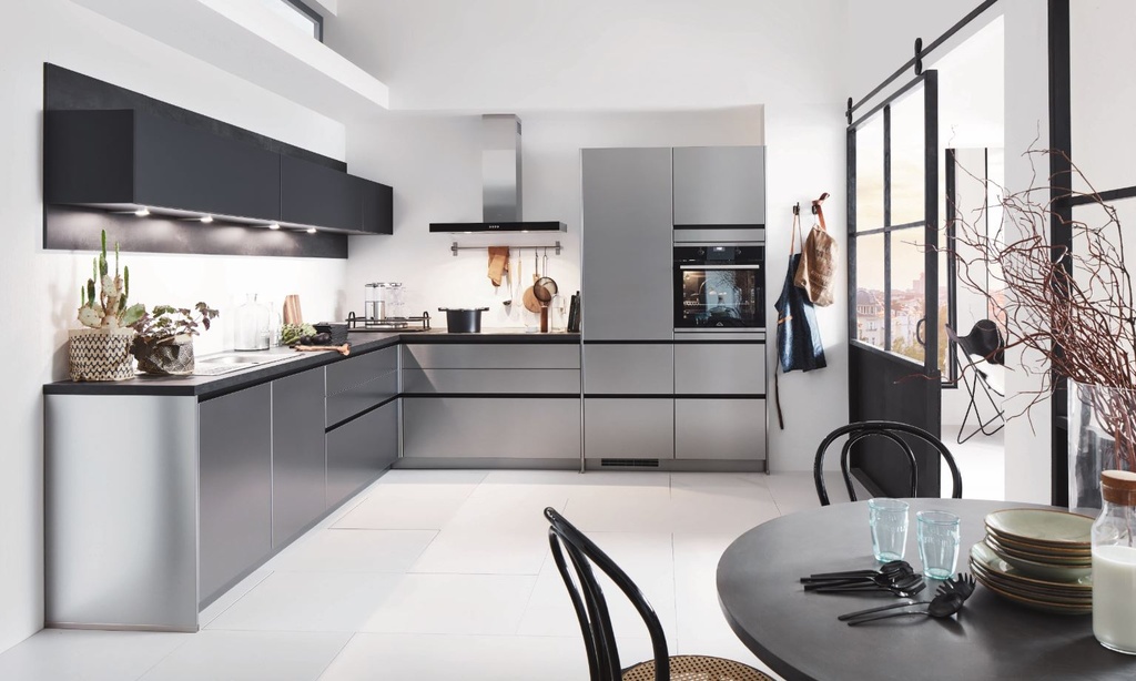 Inox konyha fogantyú nélkül | Plan Kitchen